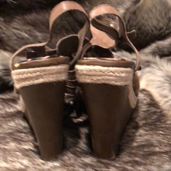 Jessica Simpson | Shoes | Jessica Simpson Leather Sandals Beige | Poshmark